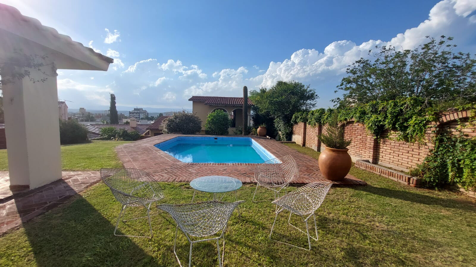 Casa con pileta excelente ubicación y vista, Casa en Villa Carlos Paz ...