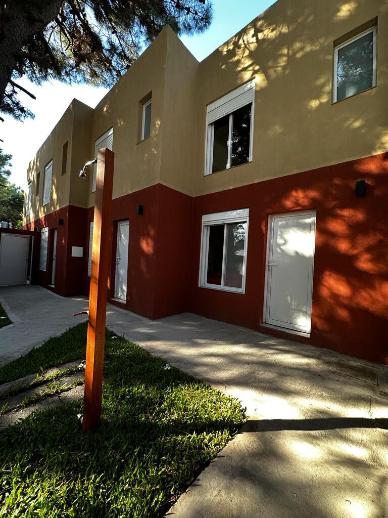 Complejo Soldani, Dúplex en Monte Hermoso para 4 personas con - 2j8c ...