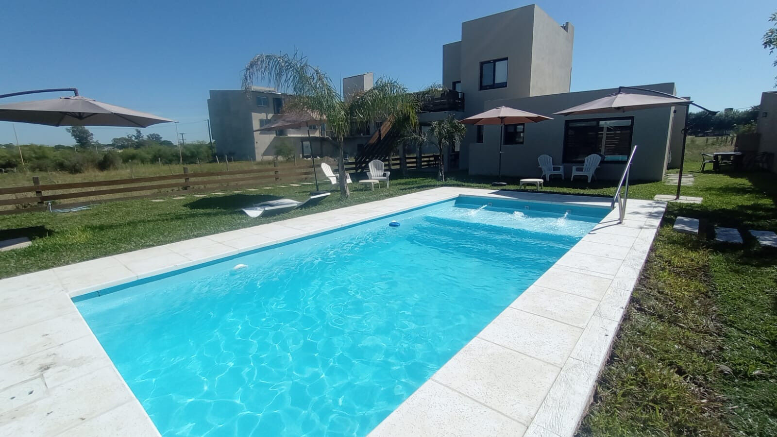 MADEROS APART, Apart en Federacion para 5 personas con con pileta y ...