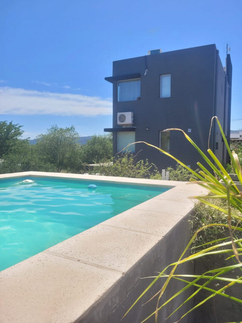 LA CASA DE LOMAS - Barrio Cerrado Lomas del Rey - San Antoni, Casa en ...