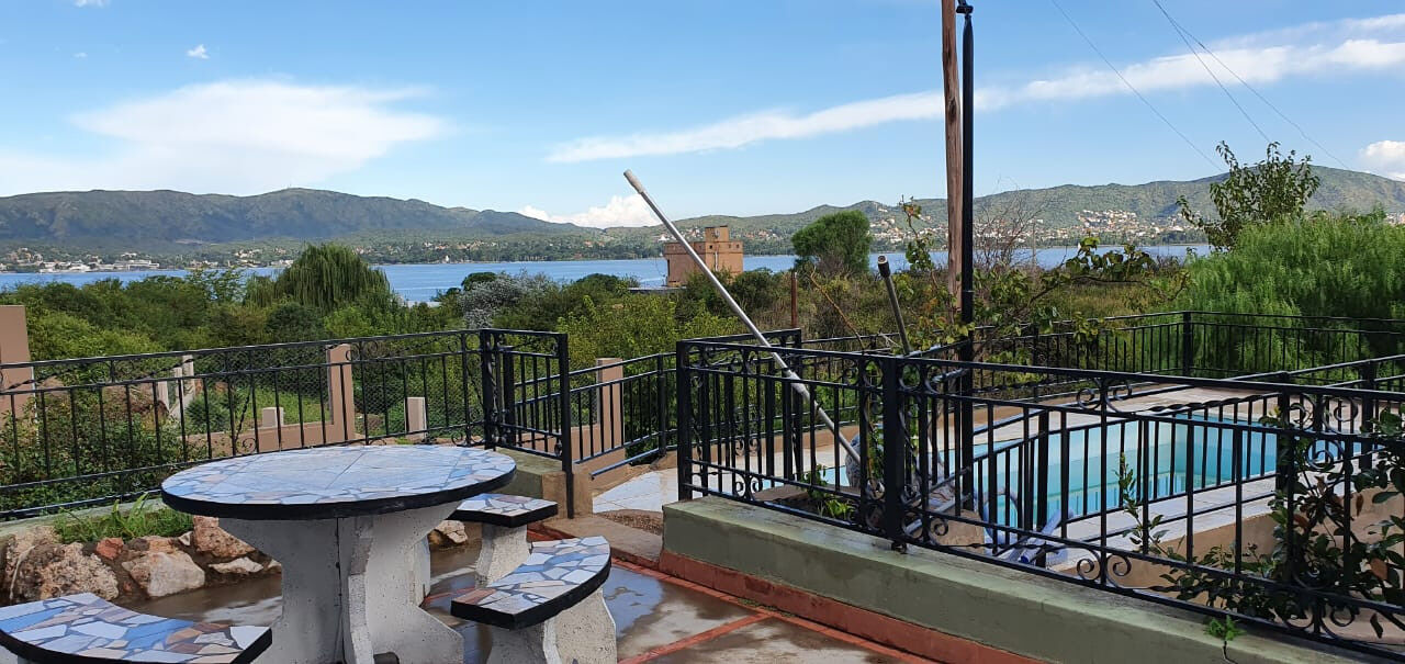 Casa La Juanita, Casa en Villa Santa Cruz Del Lago para 5 personas con con pileta y cochera ...